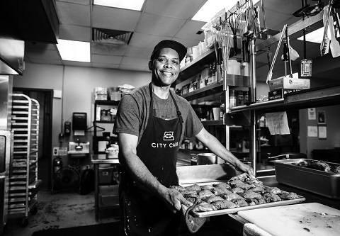 Welcome to Del’s Kitchen • INSP News Service