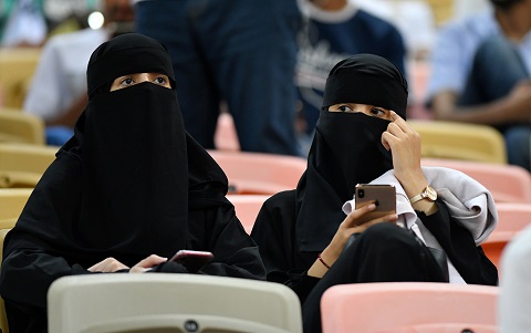 Women in Arab countries find themselves torn between opportunity and ...